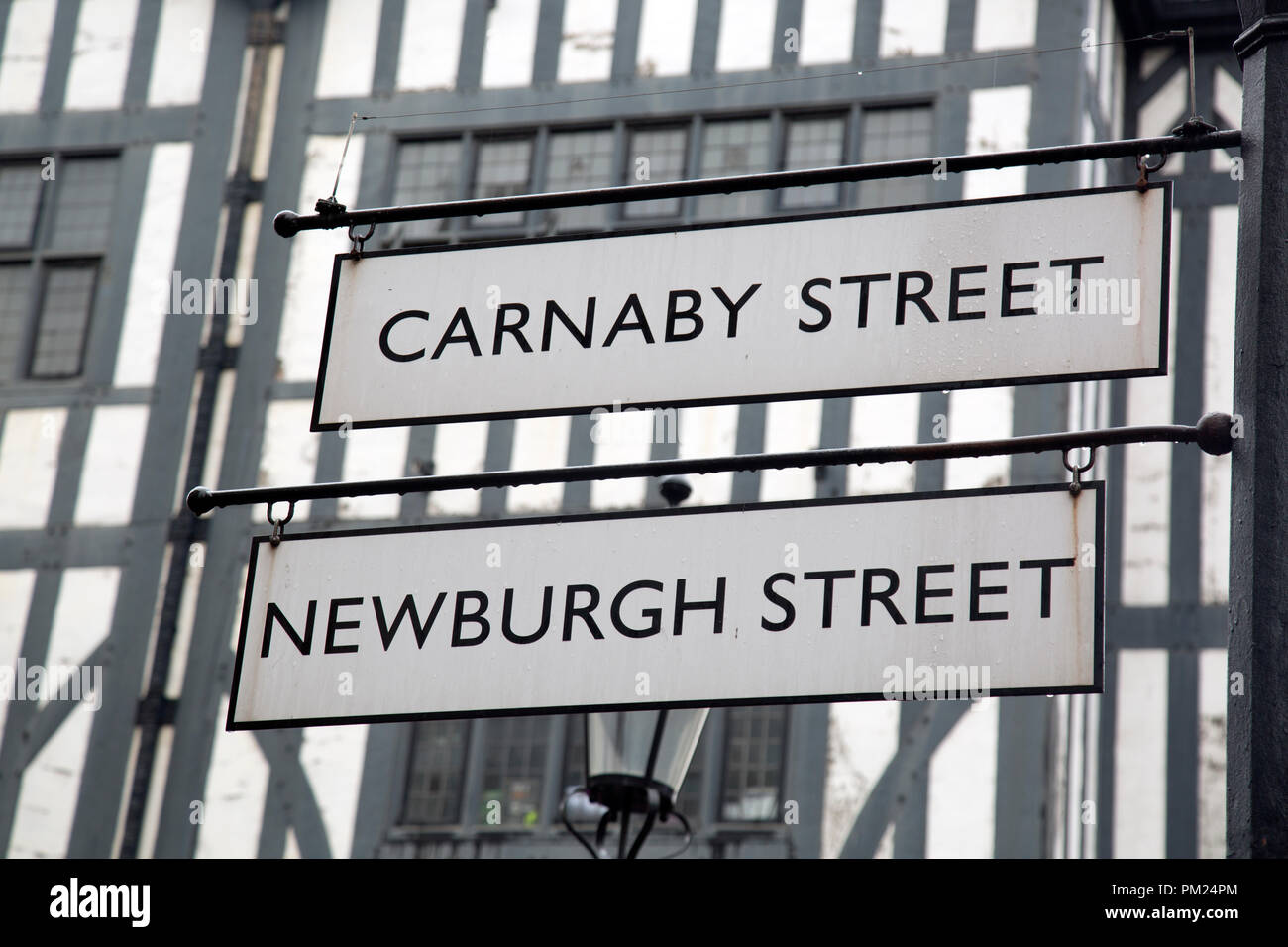 Carnaby street road sign hi-res stock photography and images - Alamy