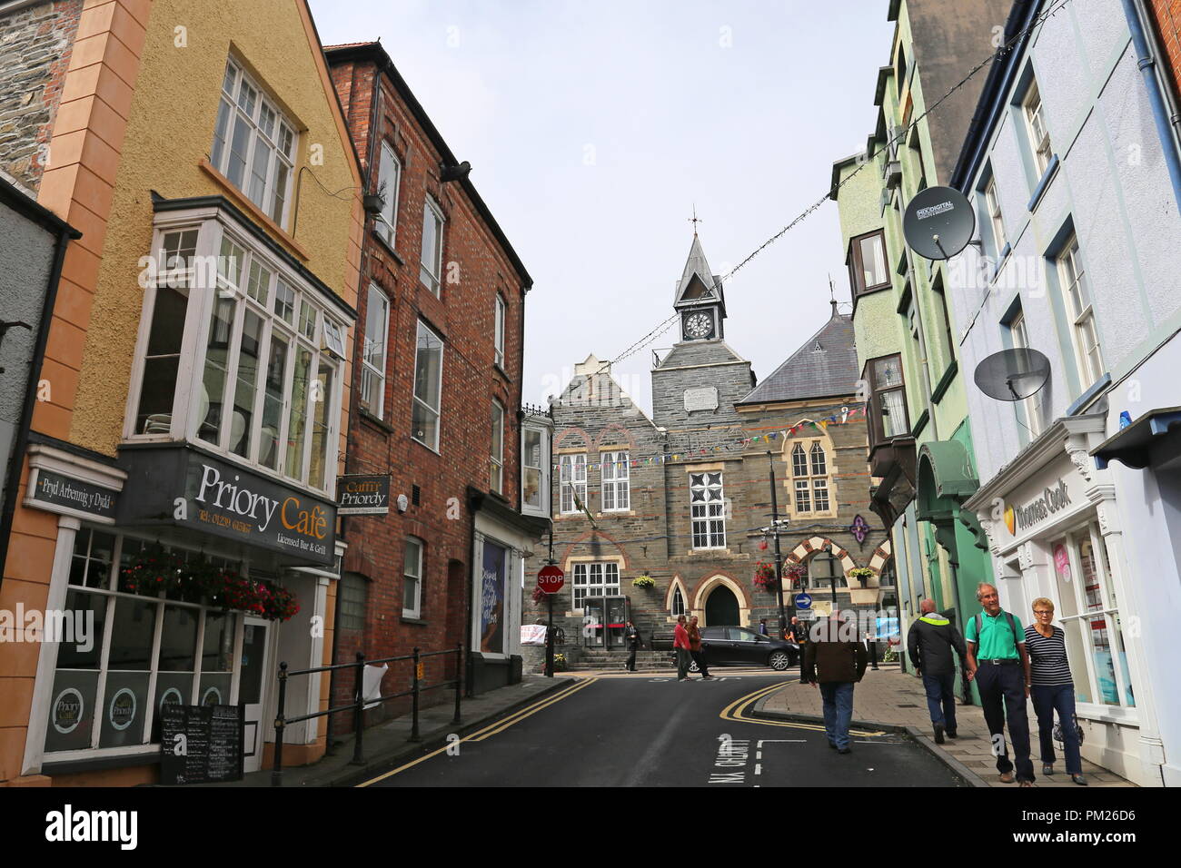 Cardigan wales shops hi-res stock photography and images - Alamy