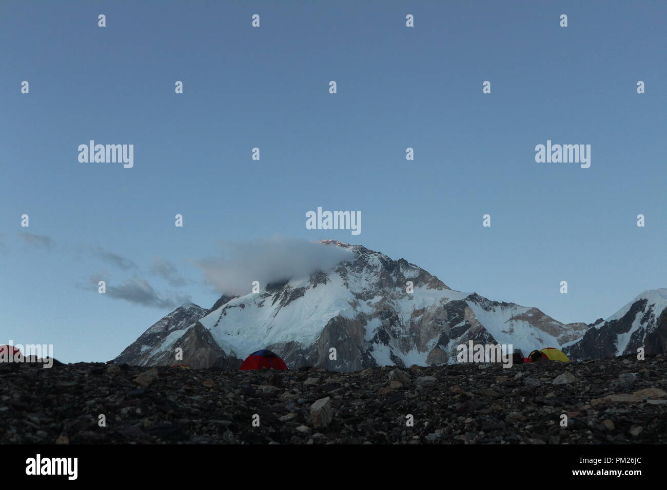 Mount godwin austen hi-res stock photography and images - Alamy