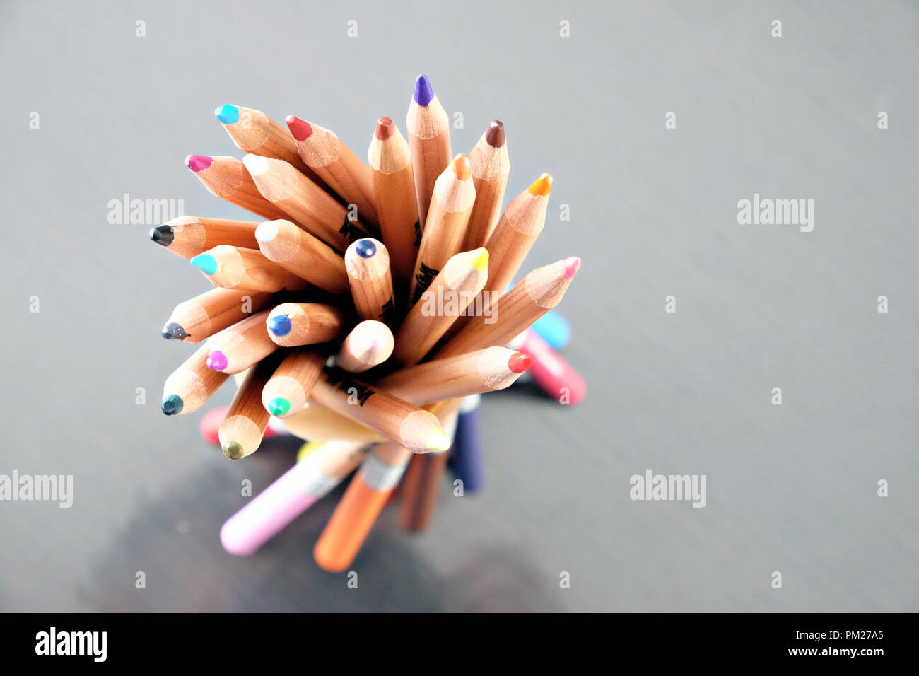 Bunch colored pencils top hi-res stock photography and images - Alamy