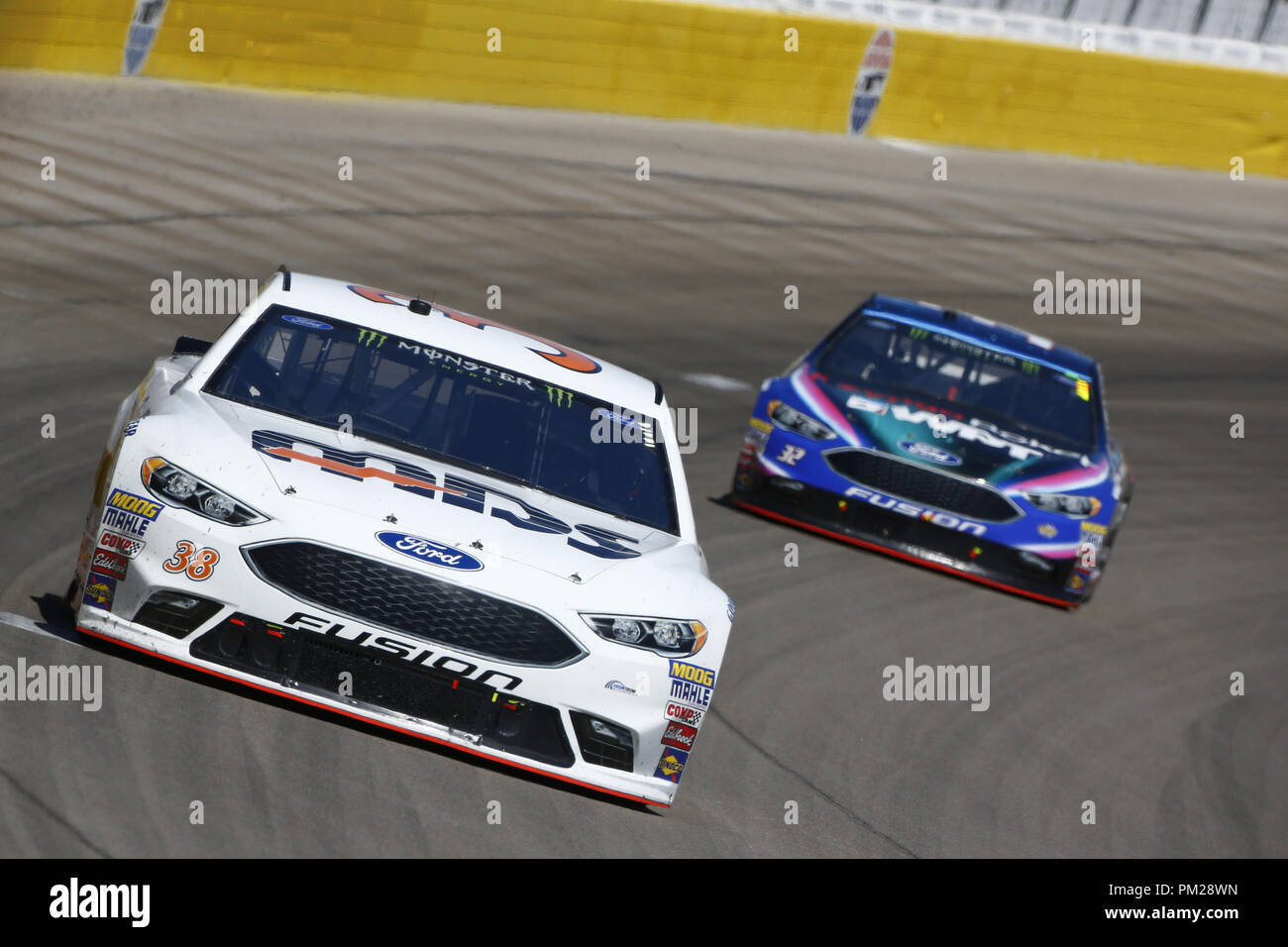 Las Vegas, Nevada, USA. 16th Sep, 2018. David Ragan (38) brings his ...