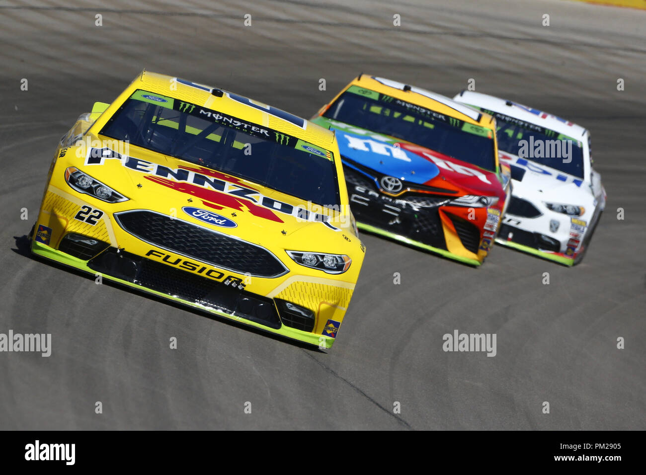 Las Vegas, Nevada, USA. 16th Sep, 2018. Joey Logano (22) brings his ...