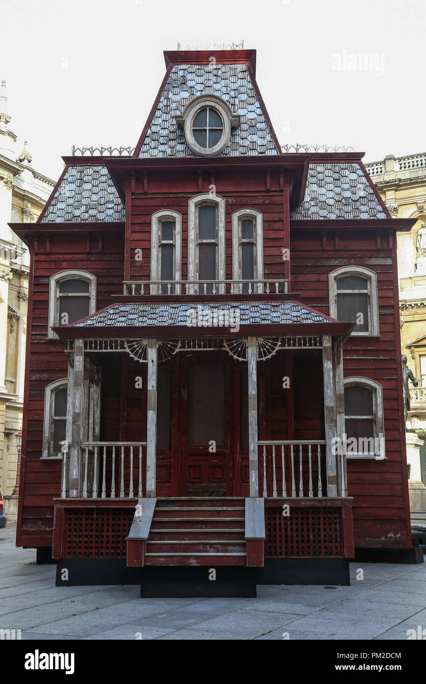 Alfred hitchcocks psycho hi-res stock photography and images - Alamy