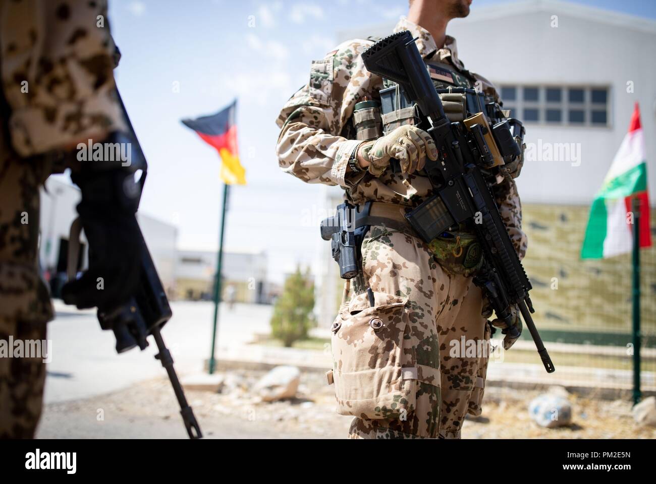 Warehouse m4 hi-res stock photography and images - Alamy