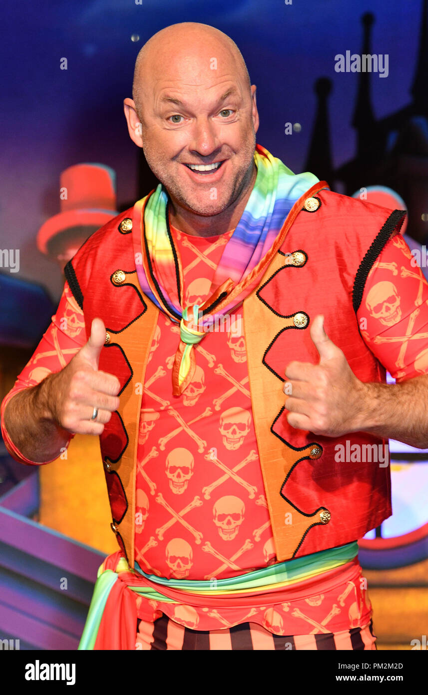 Traditional British Pantomime High Resolution Stock Photography and ...