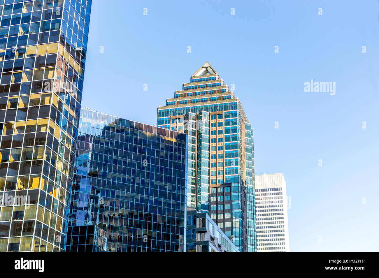 Skyscrapers in montreal hi-res stock photography and images - Alamy