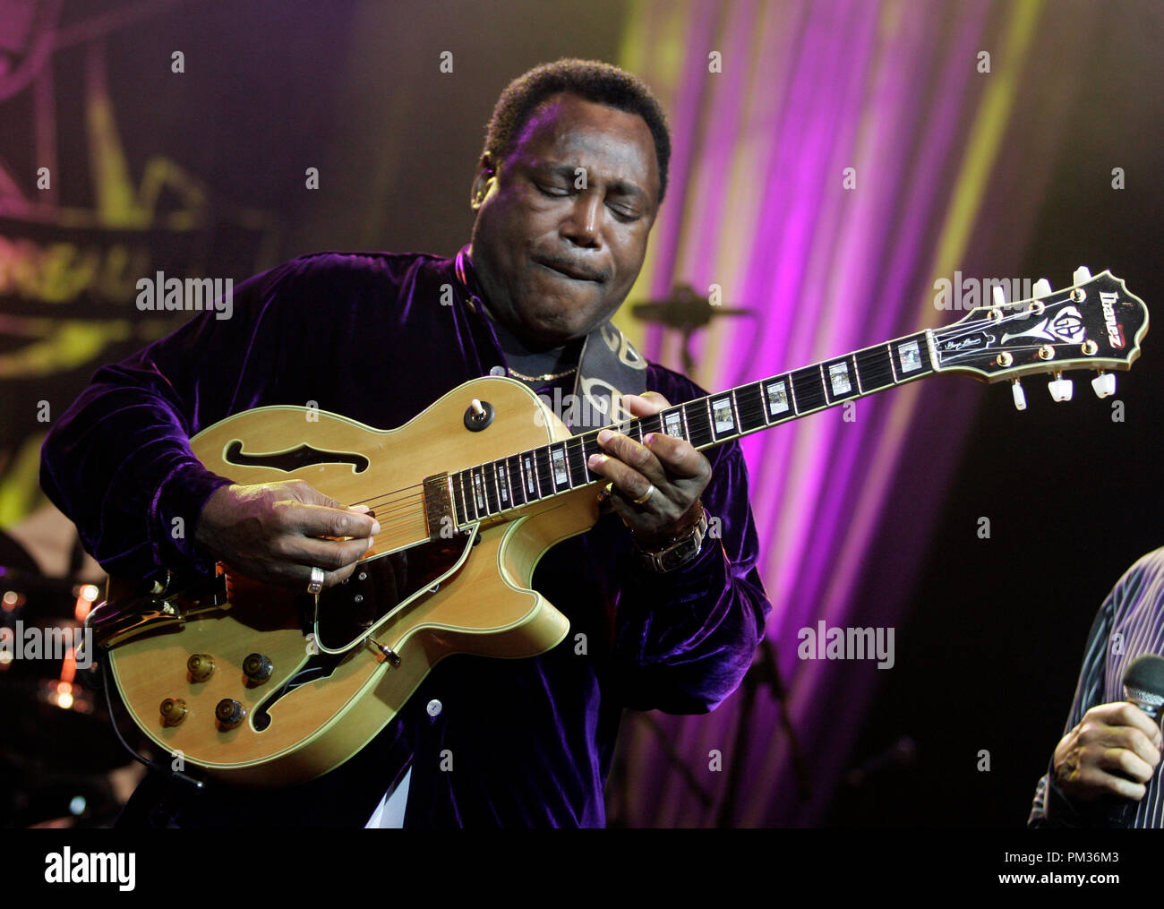 George Benson performs in concert with Al Jarreau at the Seminole Hard ...
