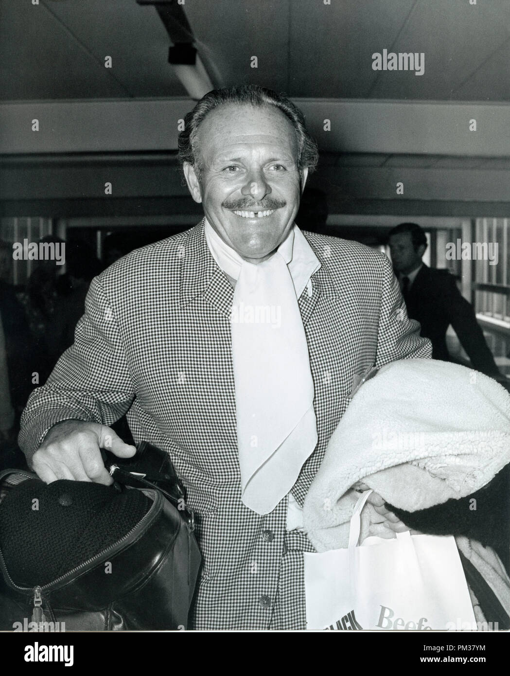 Terry Thomas, 1971. File Reference # 1115 001THA Stock Photo - Alamy