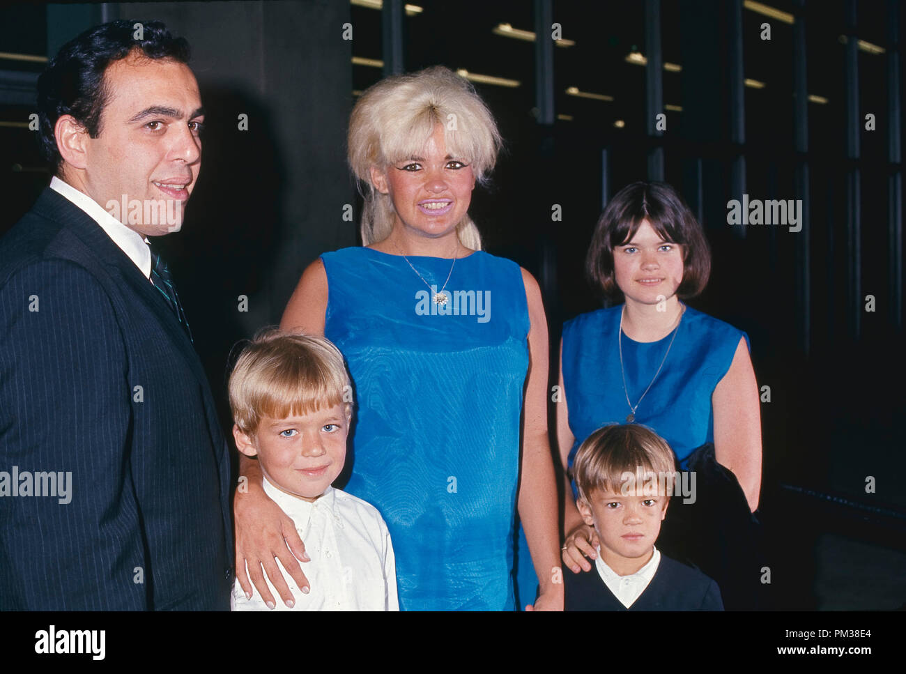 Jayne Mansfield, husband Matt Cimber and her children, Miklos, Zoltan ...