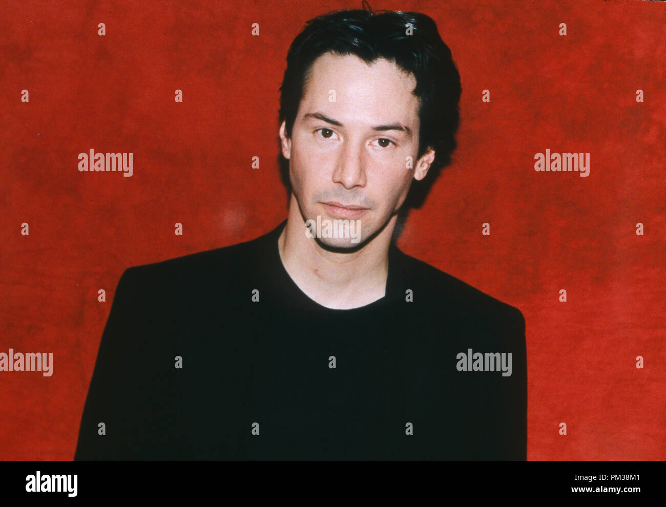 Keanu reeves 1990s hi-res stock photography and images - Alamy