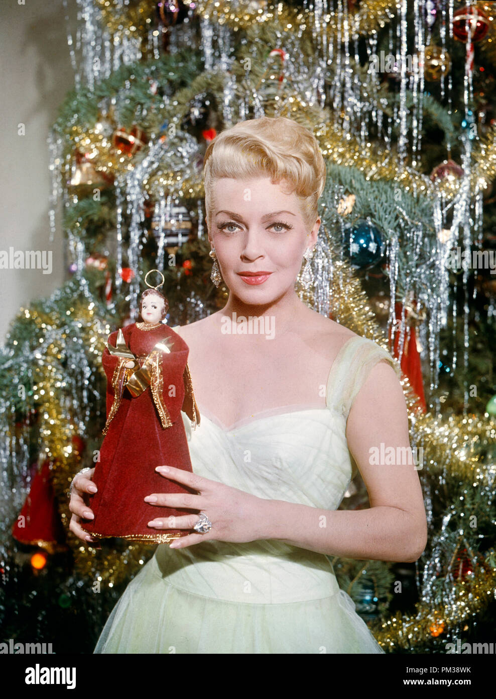 Lana turner portrait hi-res stock photography and images - Alamy