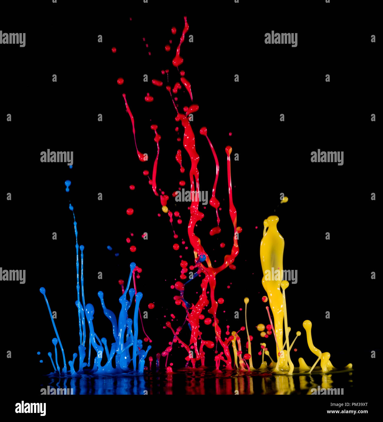 Dance of splash hi-res stock photography and images - Alamy