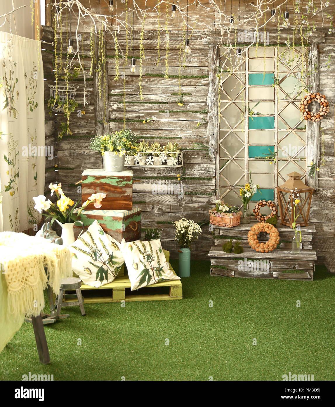 Tastefully light hi-res stock photography and images - Alamy