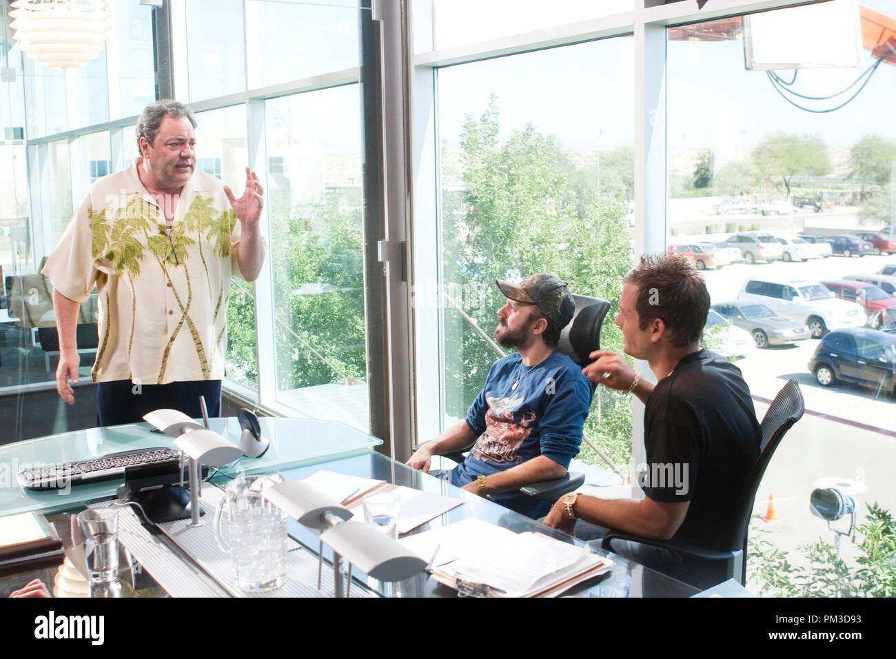 Left to right: Director/Co-Writer George Gallo confers with Giovanni ...