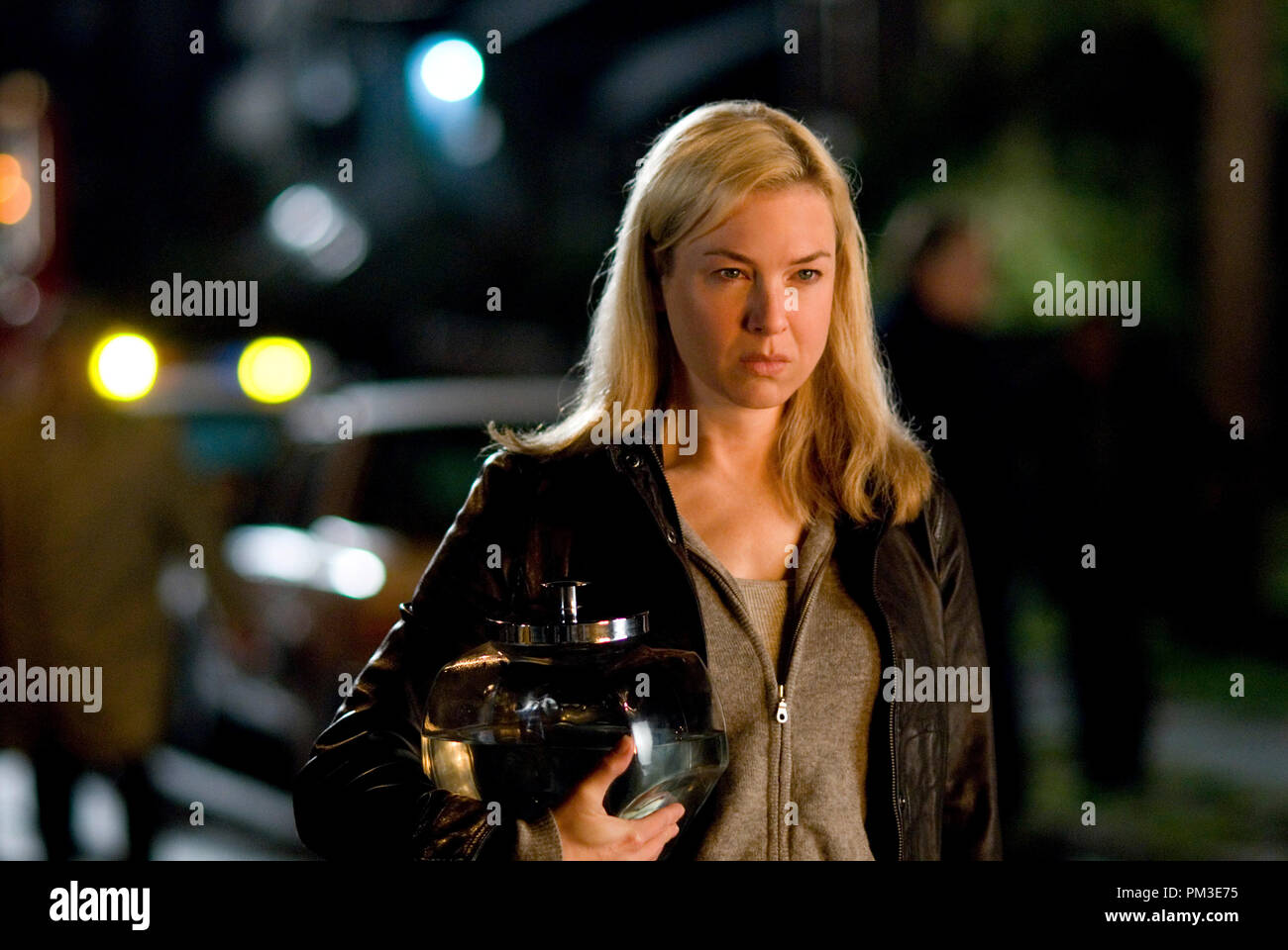 Case 39 hi-res stock photography and images - Alamy