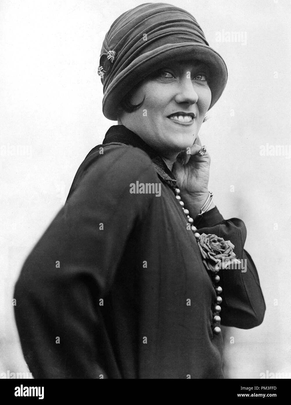 Film star gloria swanson hi-res stock photography and images - Alamy