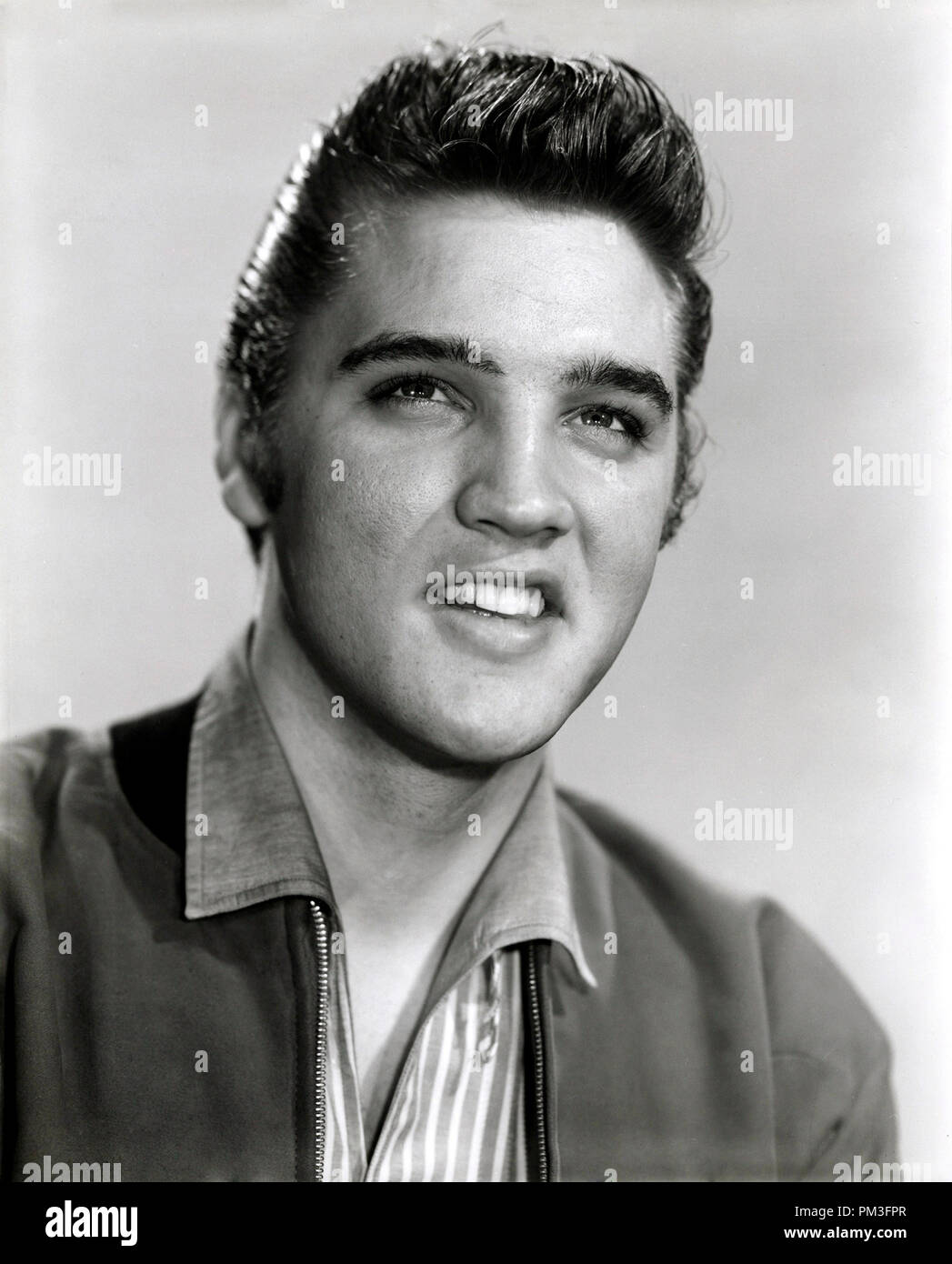 Elvis presley studio portrait hi-res stock photography and images - Alamy