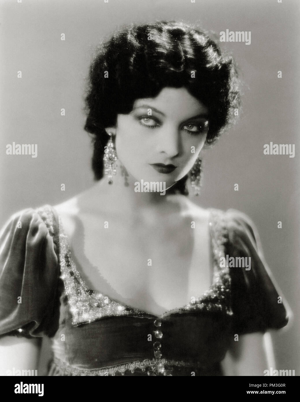 Myrna loy 1929 hi-res stock photography and images - Alamy
