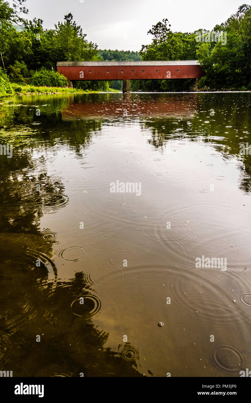 Covered Bridge West Cornwall, Connecticut, USA Stock Photo - Alamy