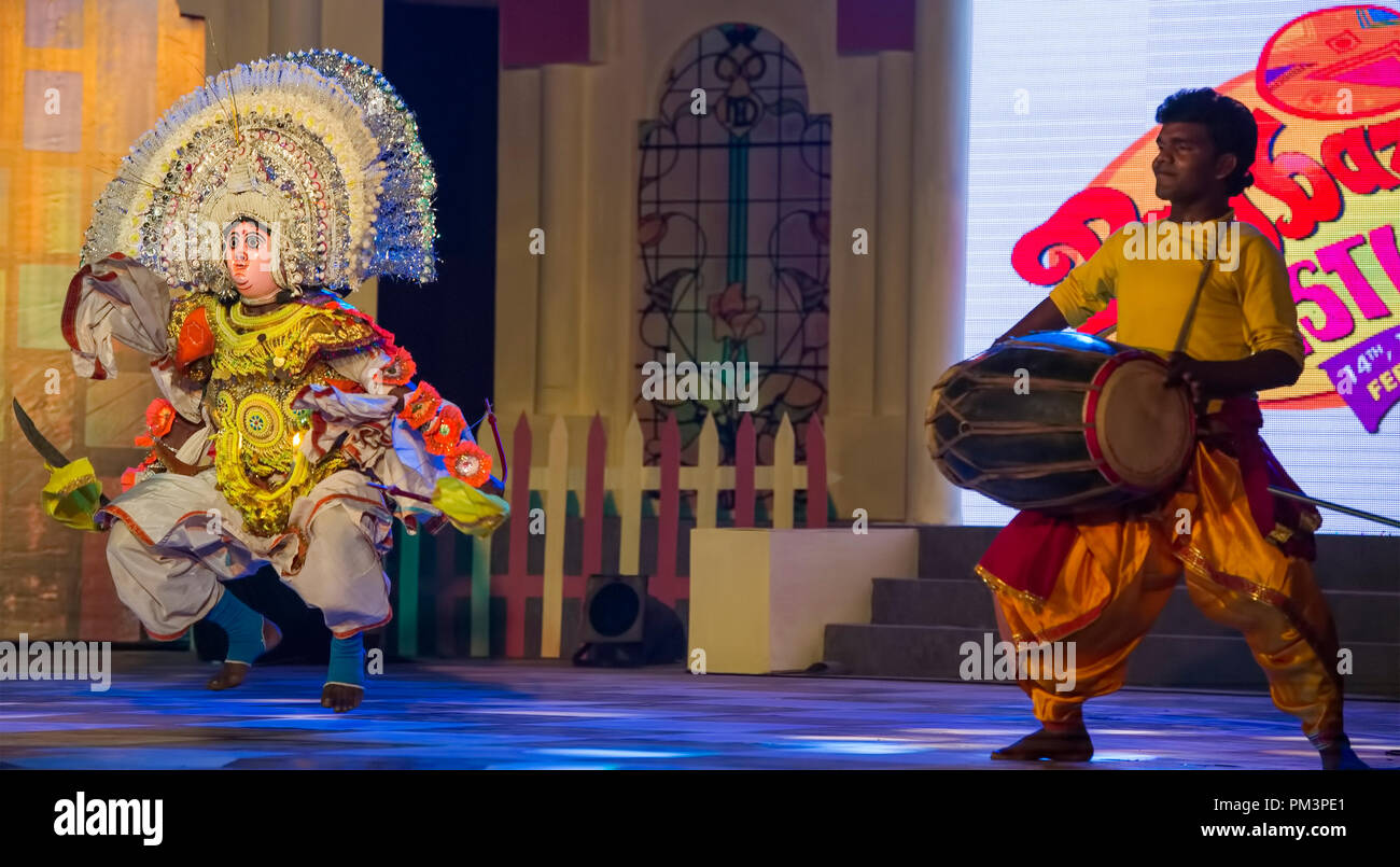 Chhow dance hi-res stock photography and images - Alamy