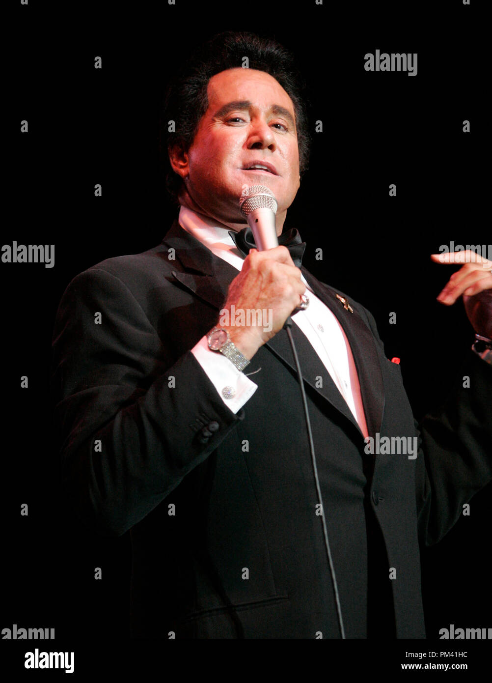 Wayne Newton performs in concert at the Mizner Park Amphitheatre on ...