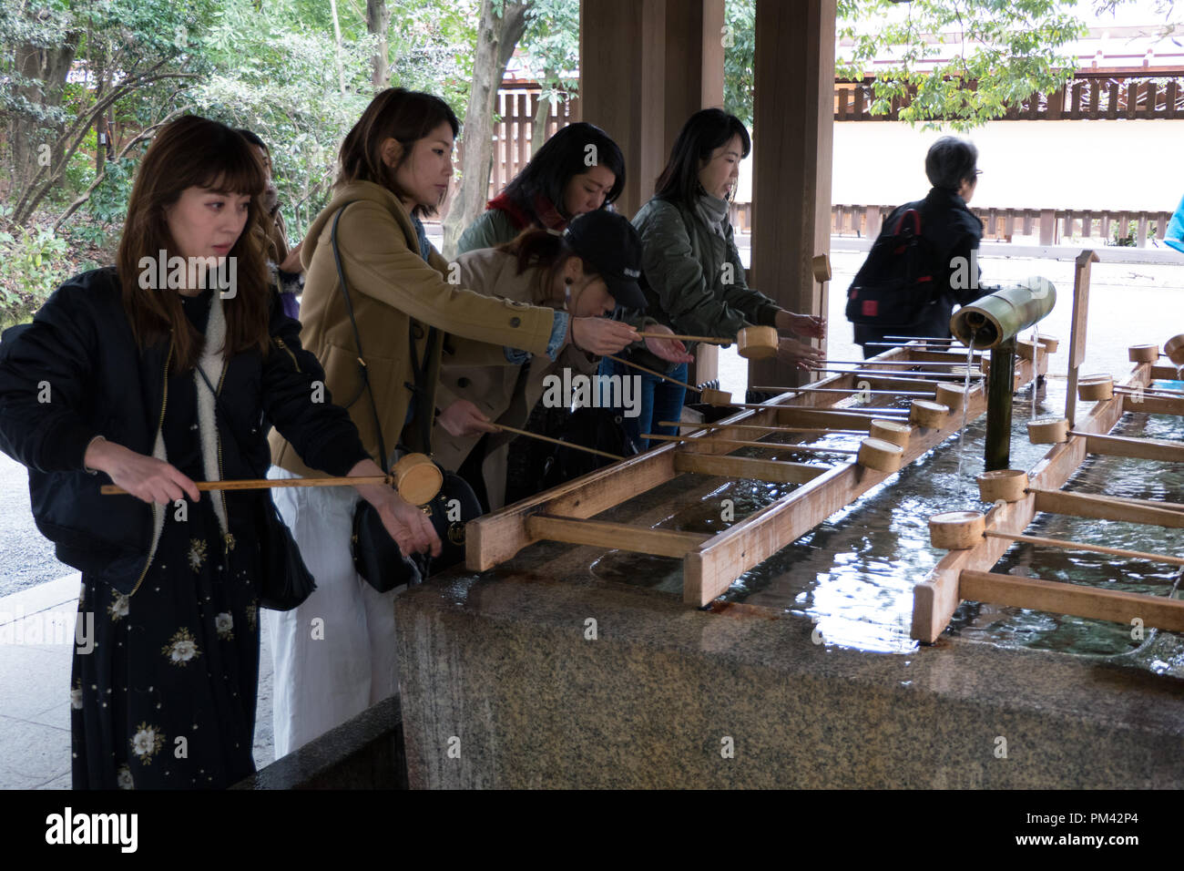Ritual hand washing japan hi-res stock photography and images - Alamy