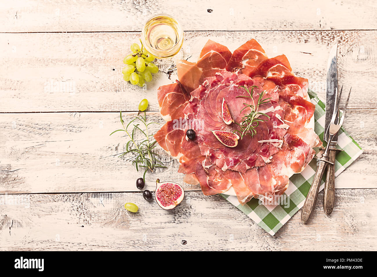 Traditional Spanish ham Stock Photo - Alamy