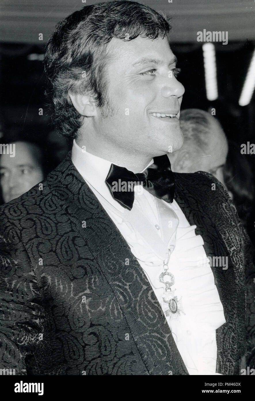 Oliver Reed at the premiere of "The Three Musketeers"1973. File ...