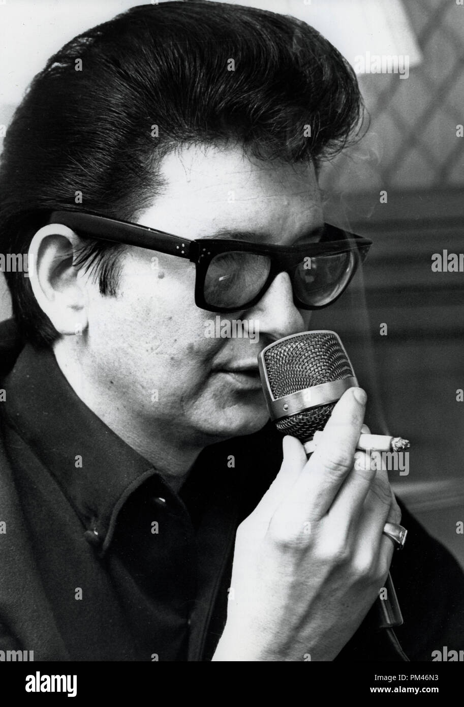 Roy orbison 1960s hi-res stock photography and images - Alamy