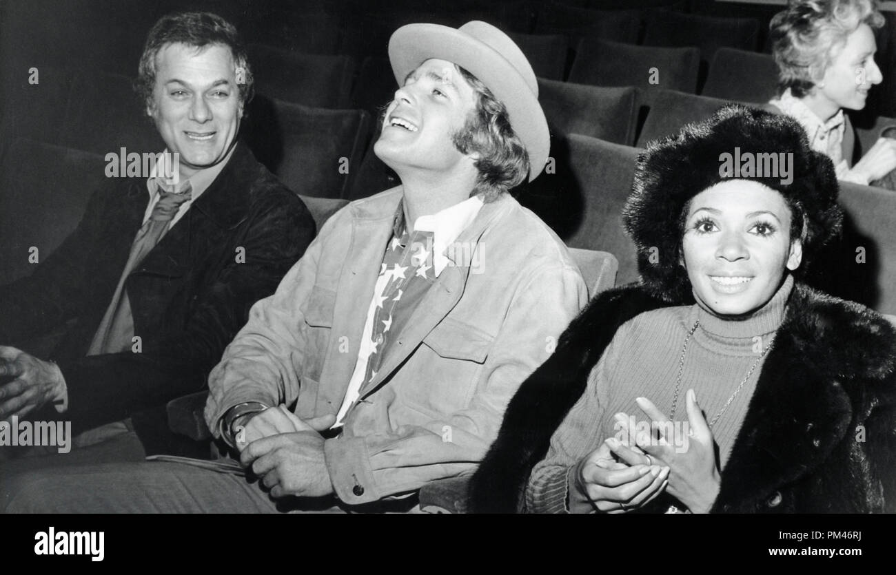 Ryan O'Neal and Tatum O'Neal in "Paper Moon"1973 Paramount. File ...