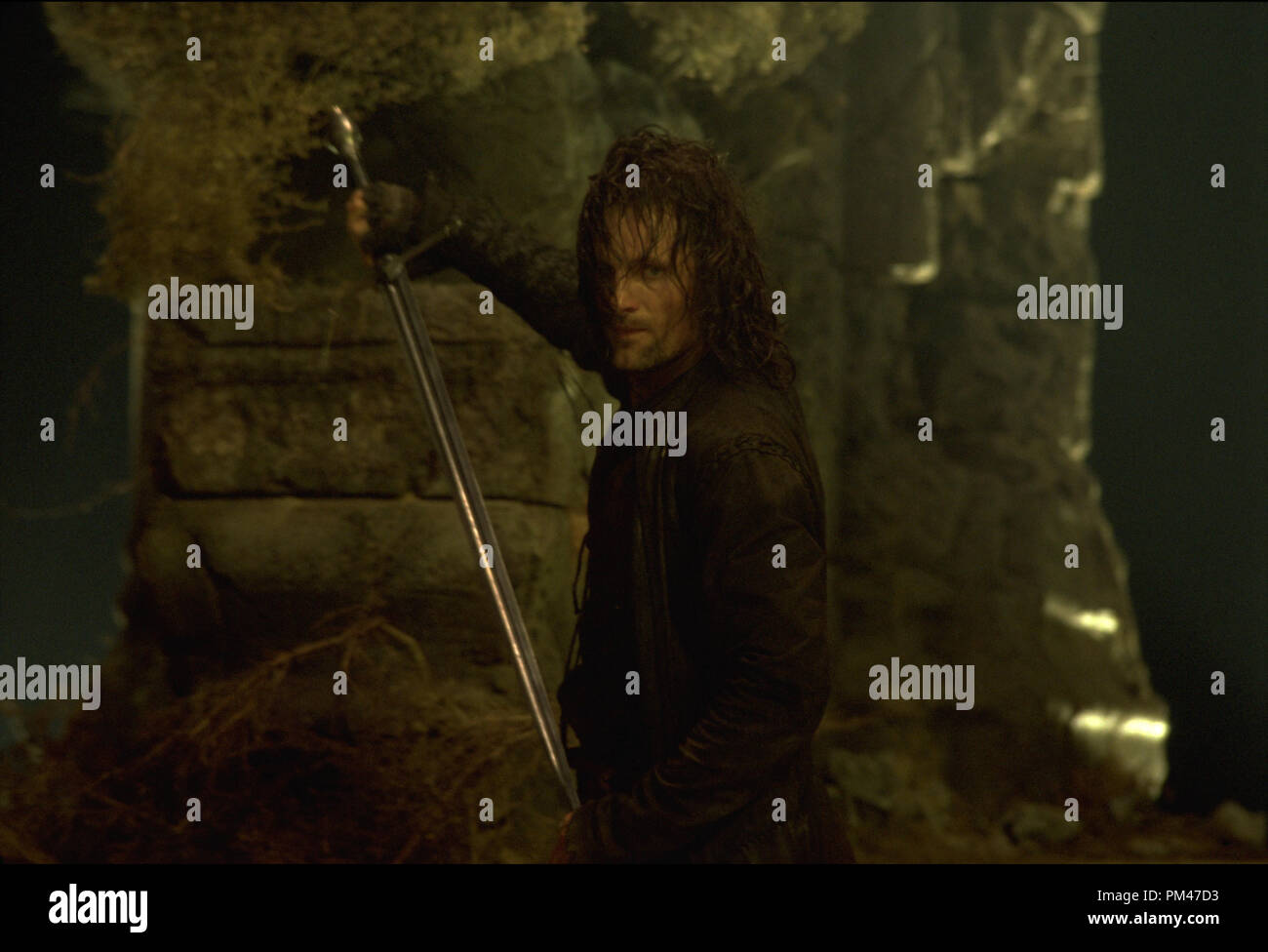 Lord of the rings viggo mortensen hi-res stock photography and images ...