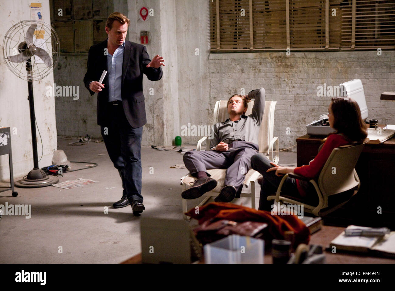 (L-r) Director CHRISTOPHER NOLAN with LEONARDO DiCAPRIO and ELLEN PAGE ...