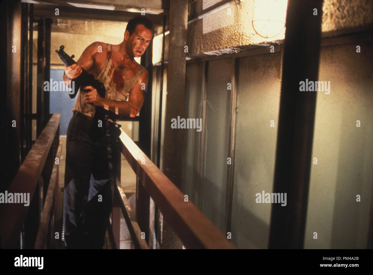 Die hard 1988 hi-res stock photography and images - Alamy