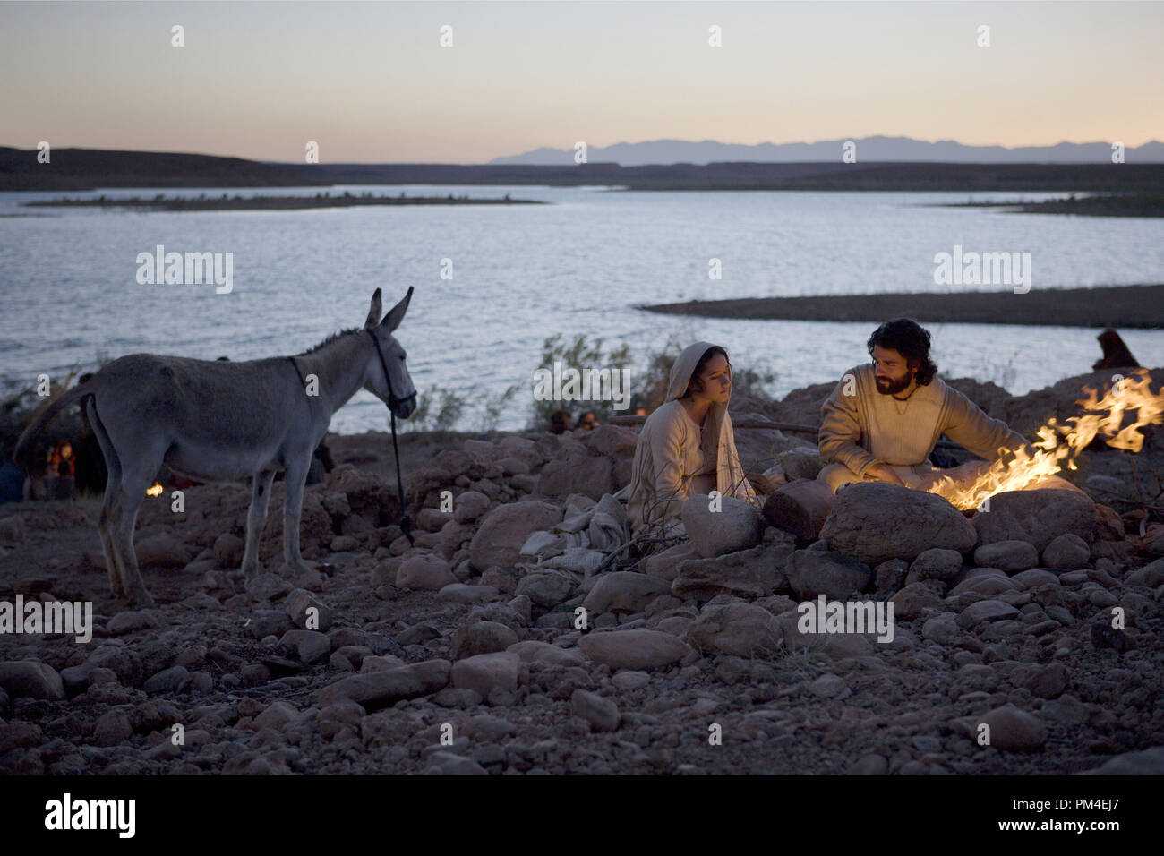 Oscar isaac keisha castle hughes nativity hi-res stock photography and ...