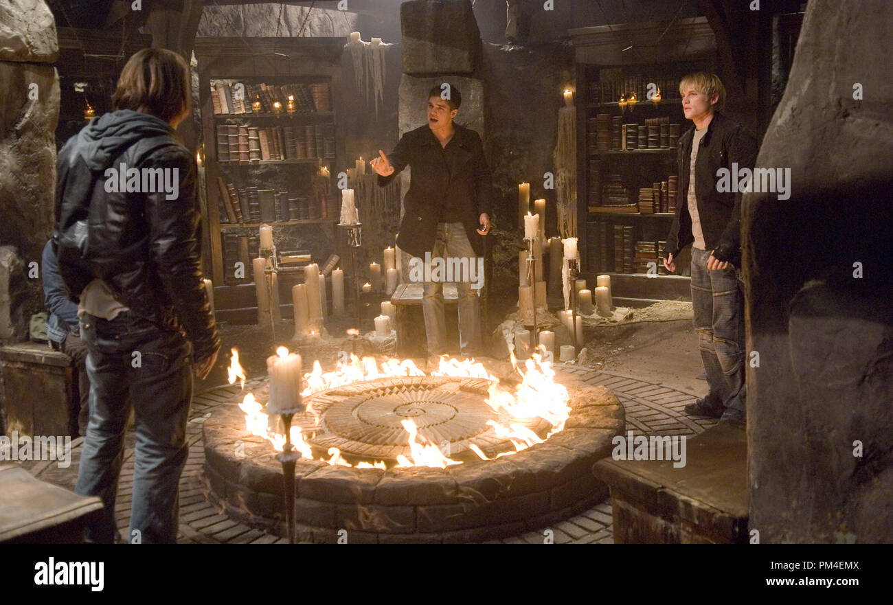 Steven strait toby hemingway covenant hi-res stock photography and ...