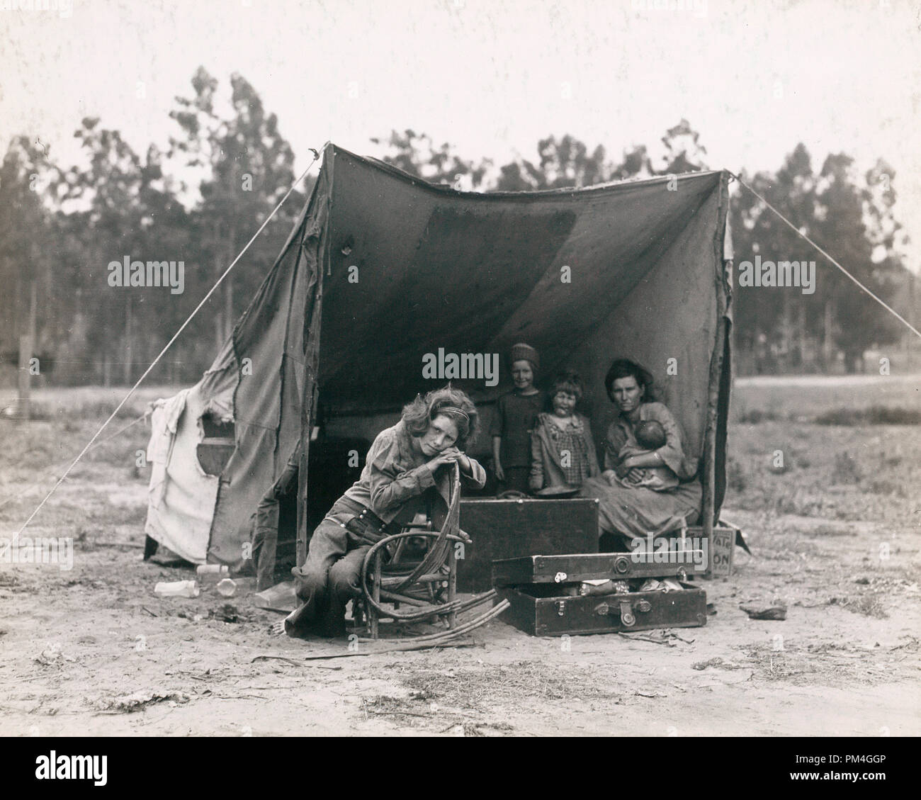 Destitute pea pickers in California. Mother of seven children, Florence ...