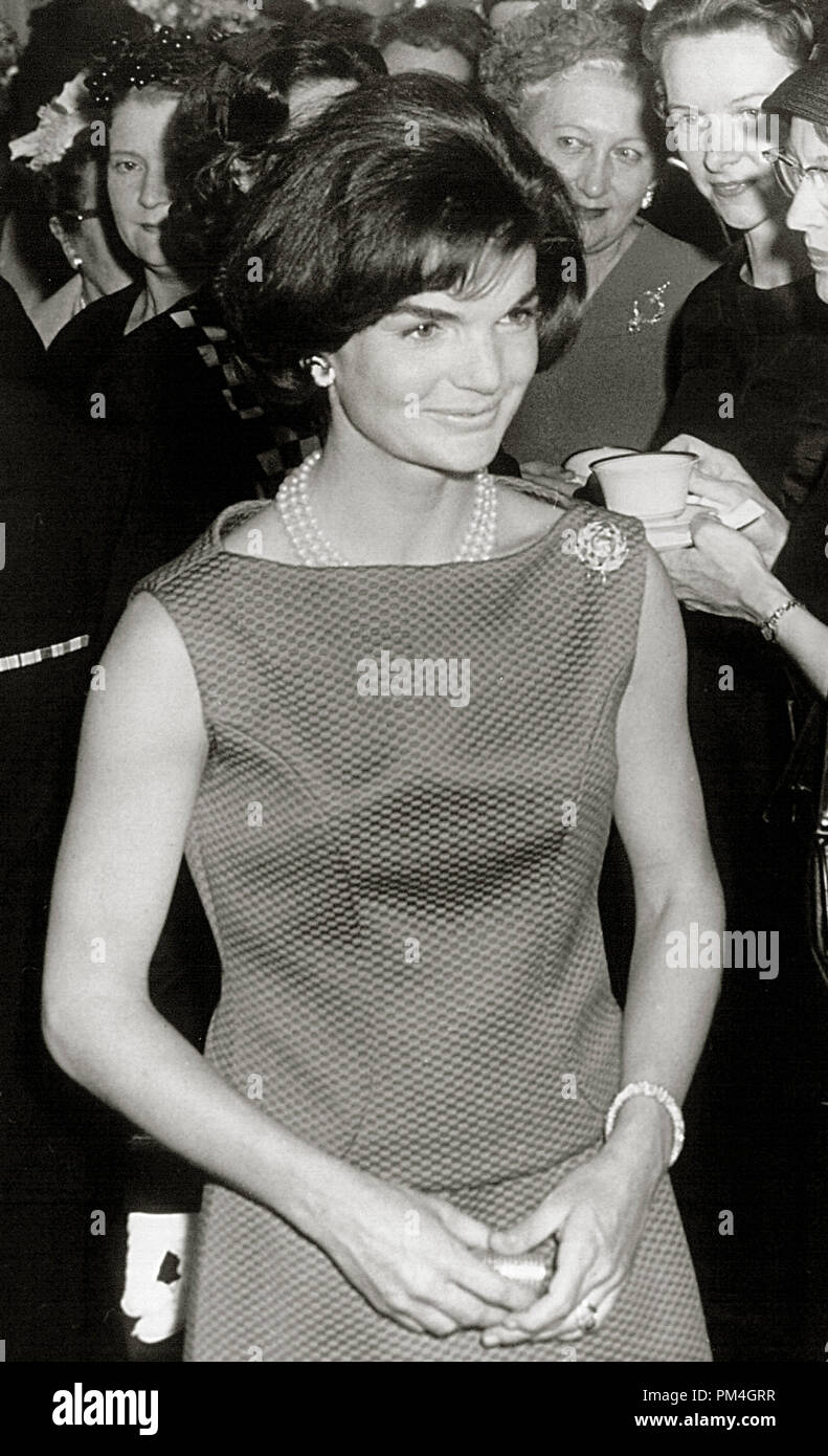 Jacqueline kennedy 1962 hi-res stock photography and images - Alamy