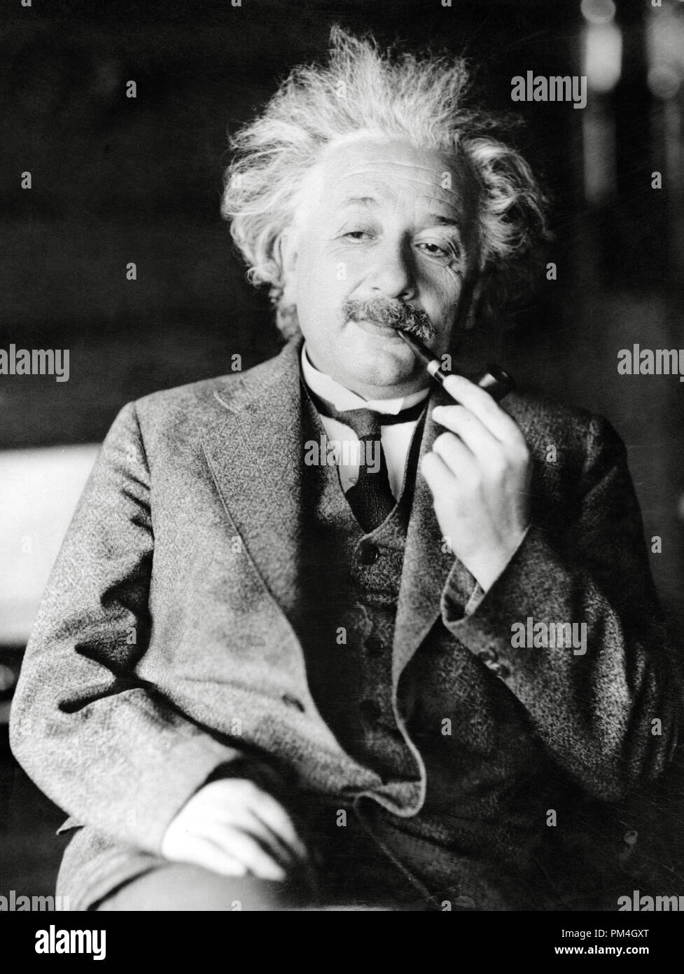 Albert einstein pipe hi-res stock photography and images - Alamy