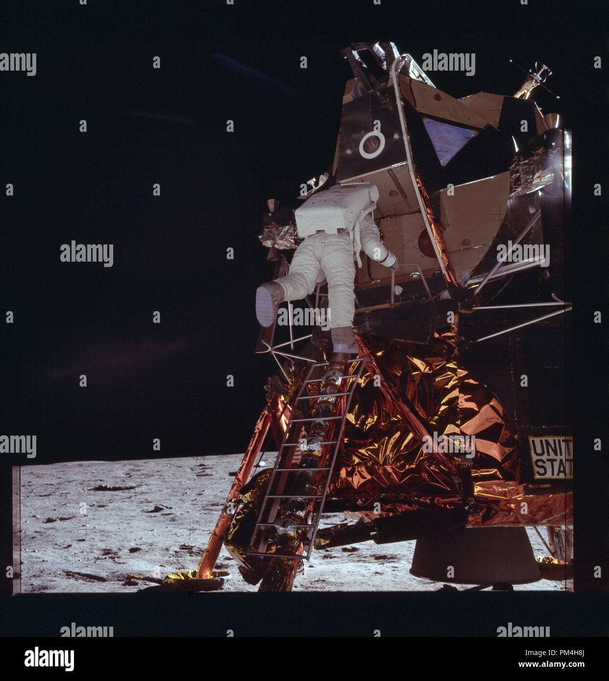 1969 moon landing buzz aldrin lunar hi-res stock photography and images ...
