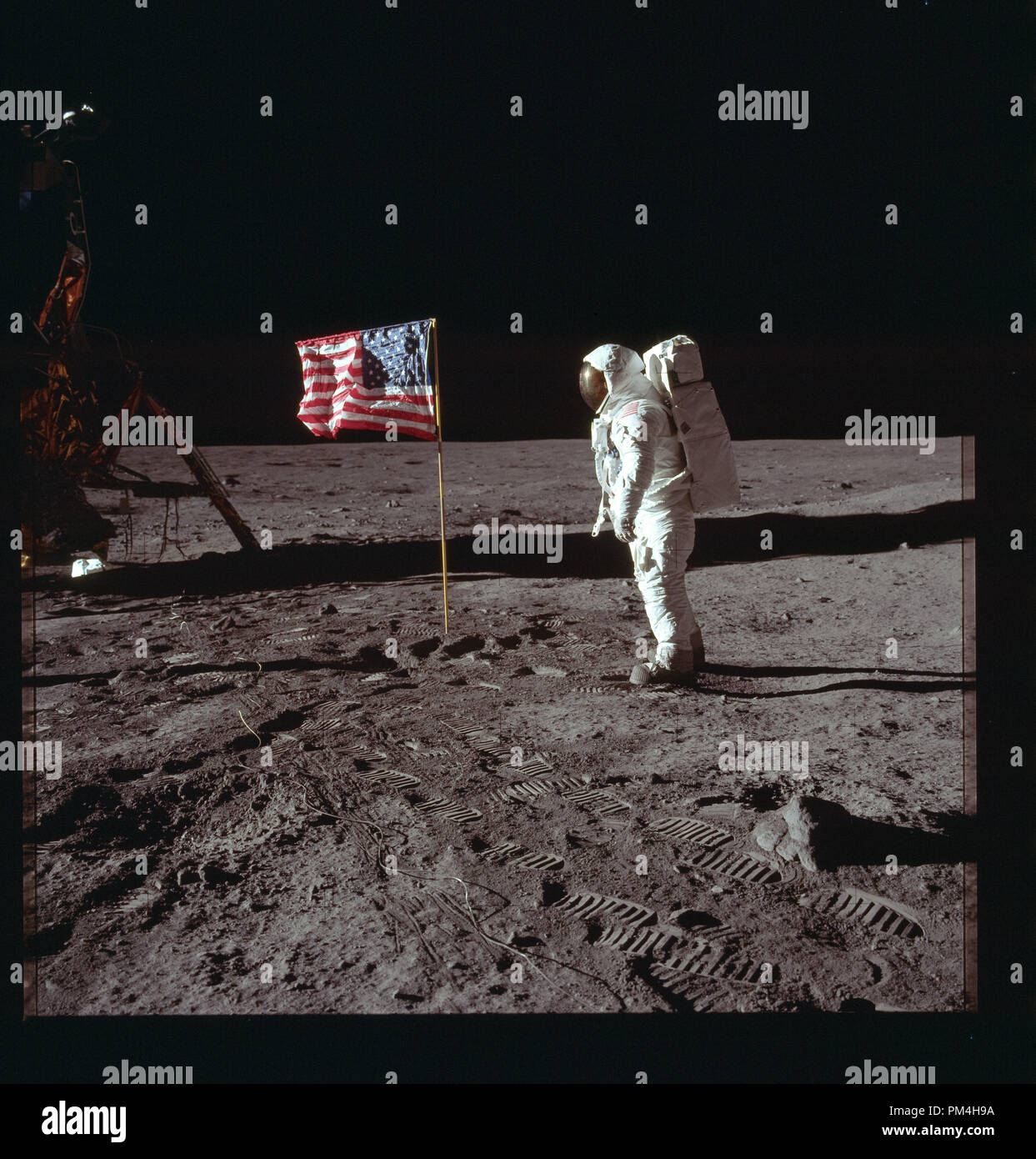 Buzz aldrin apollo 11 hi-res stock photography and images - Alamy