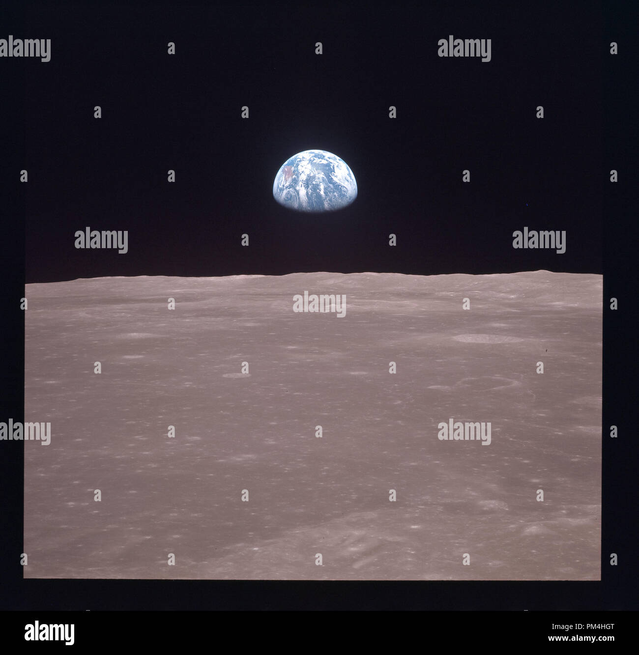 Earthrise over moon apollo 11 hi-res stock photography and images - Alamy