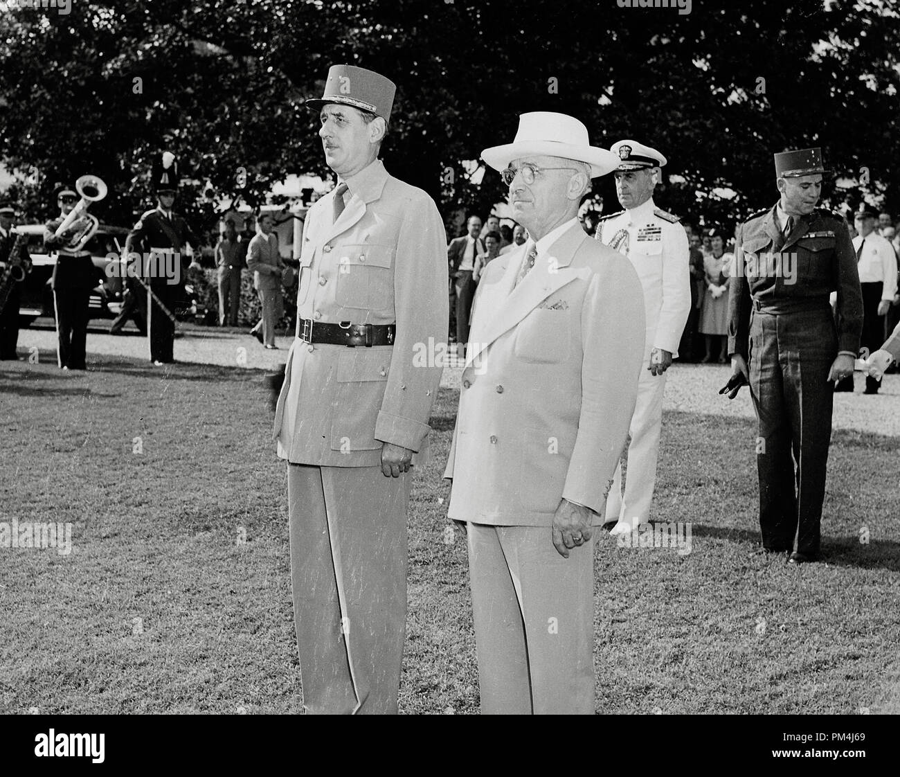 US President Harry S. Truman and French President Charles de Gaulle ...