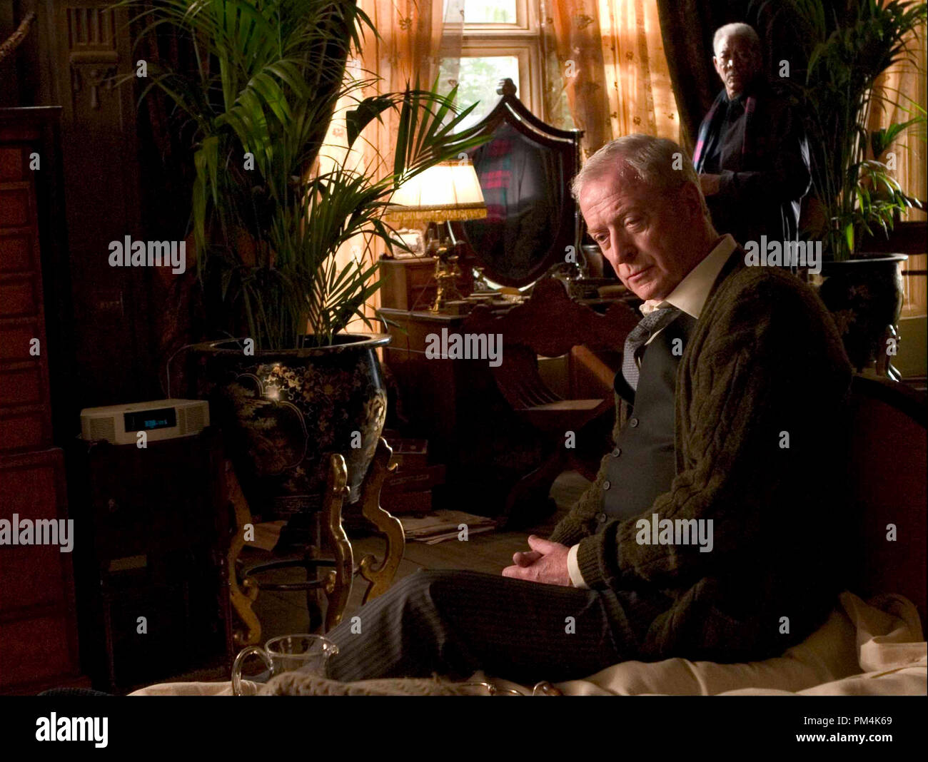 Batman begins 2005 morgan freeman hi-res stock photography and images ...