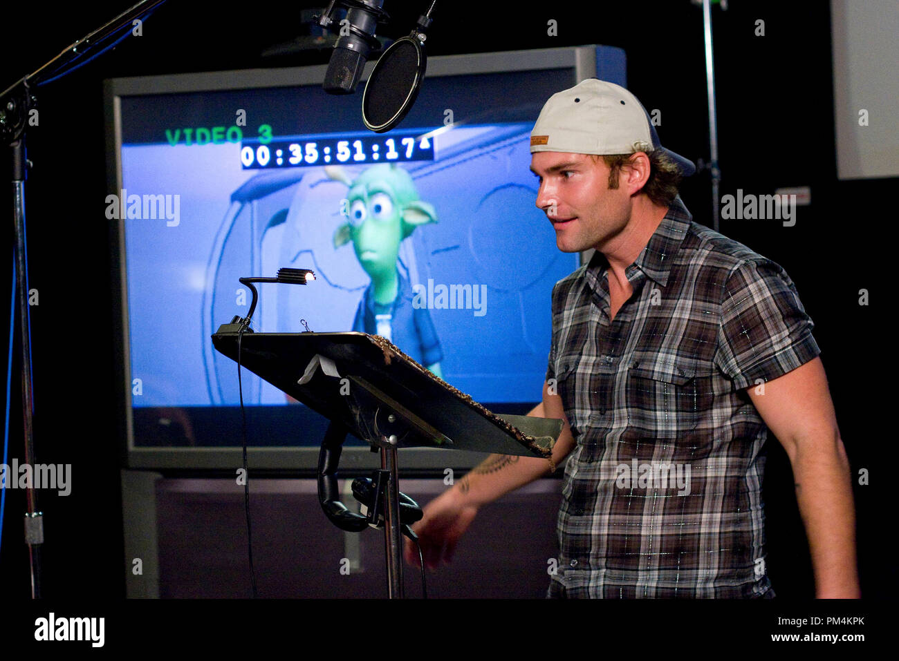 Seann William Scott recording the voice of "Skiff" in Columbia Pictures ...