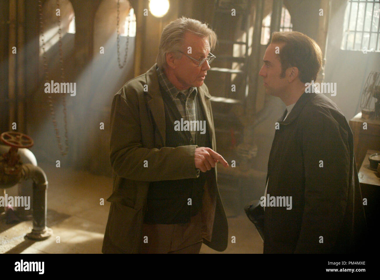 National treasure 2004 nicolas cage hi-res stock photography and images ...