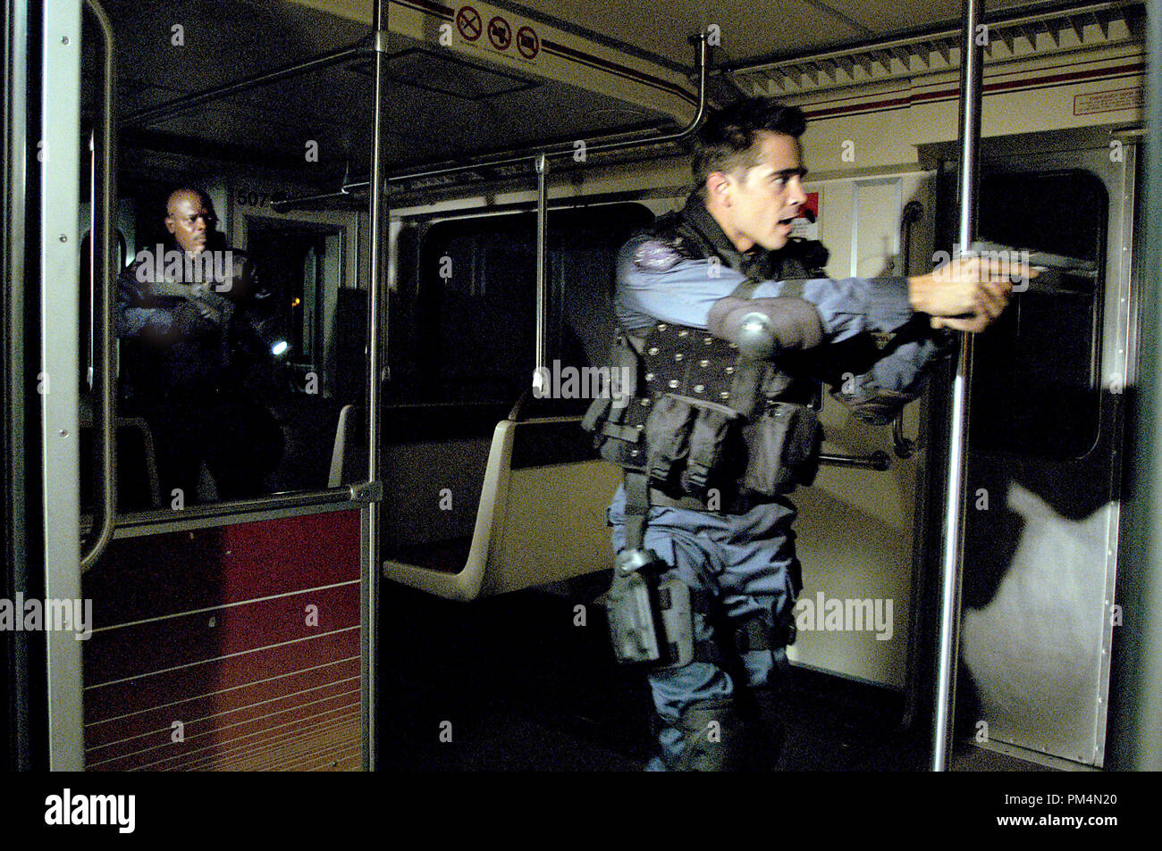 "S.W.A.T." Samuel L. Jackson, Colin Farrell © 2003 Columbia Pictures ...