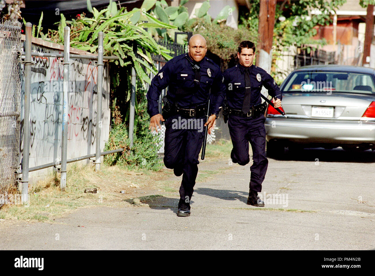 "S.W.A.T." LL Cool J (James Todd Smith), Colin Farrell © 2003 Columbia ...