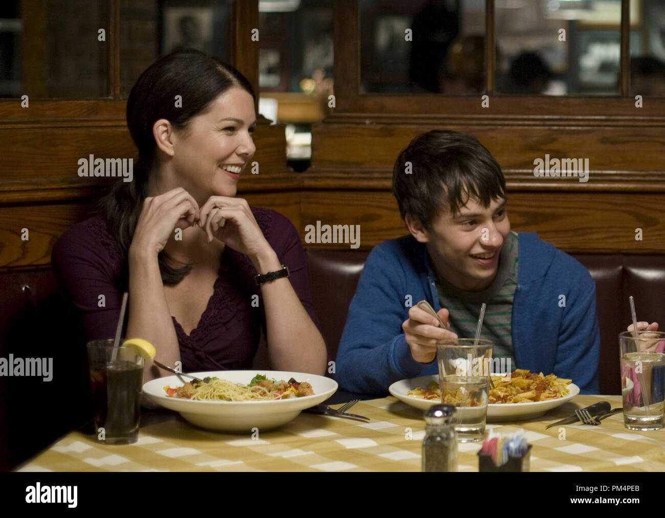 Lauren Graham (left) and Keir Gilchrist (right) star in writer ...