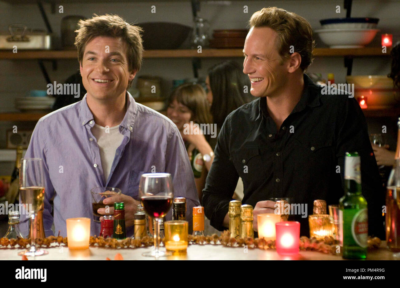 "THE SWITCH" 2010 (L-R) Jason Bateman, Patrick Wilson Ph: Macall Polay ...