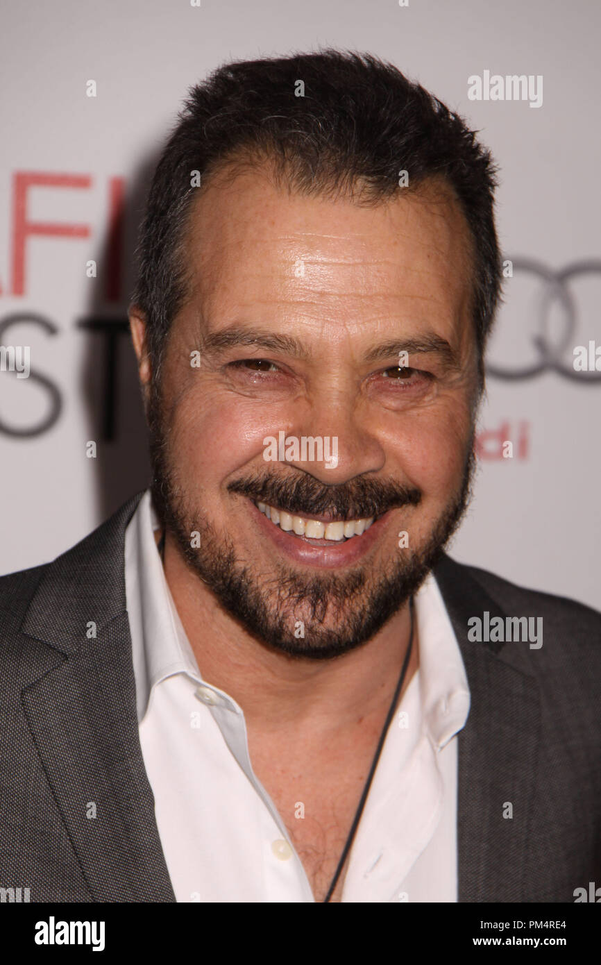 Edward Zwick 11/04/10 "Love & Other Drugs" Premiere @ Grauman's Chinese ...